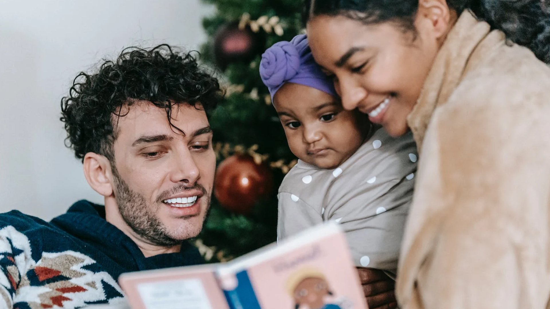 5 Ways to Keep Kids Reading Over the Holidays